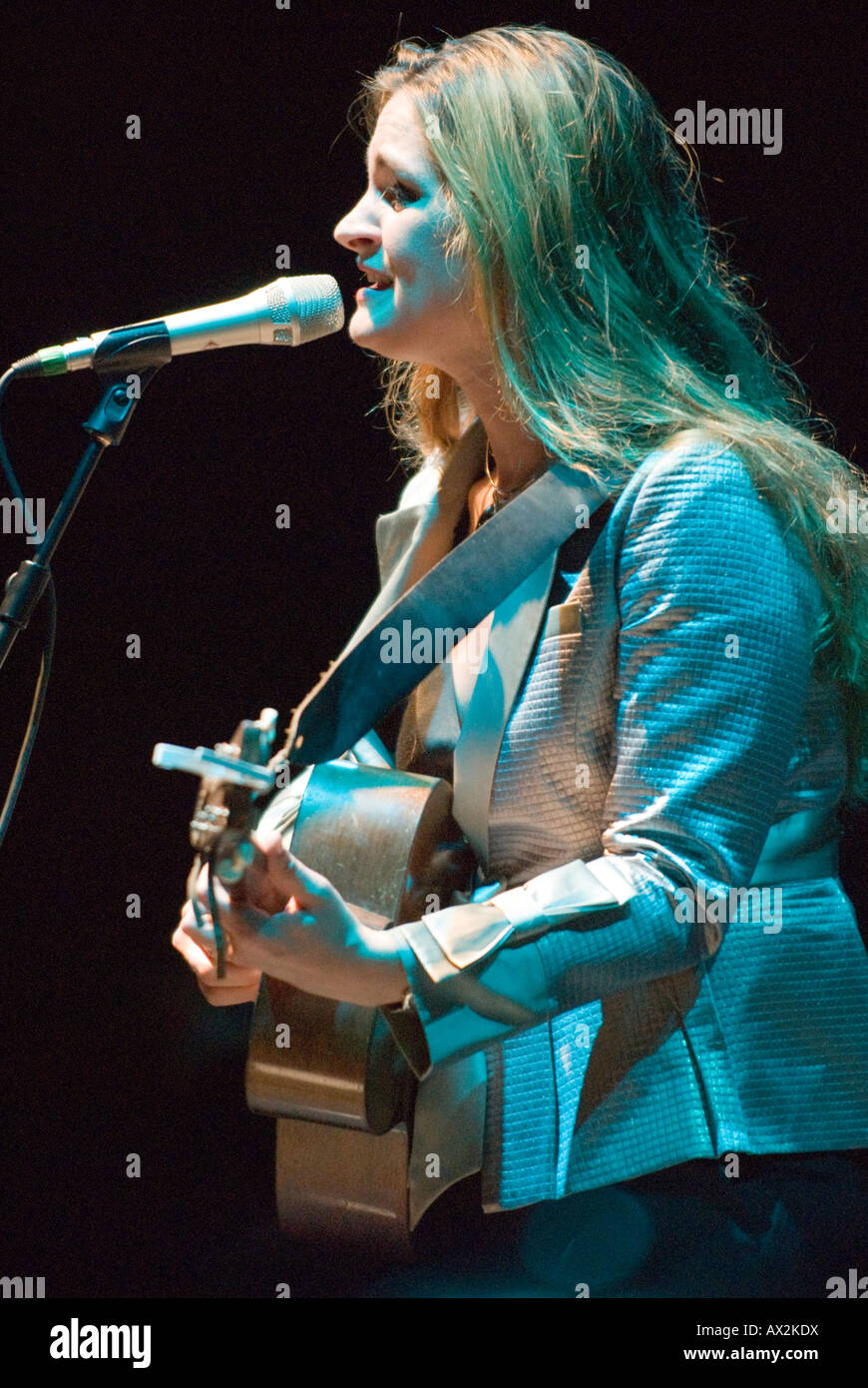 Madeleine peyroux singer hi-res stock photography and images - Alamy