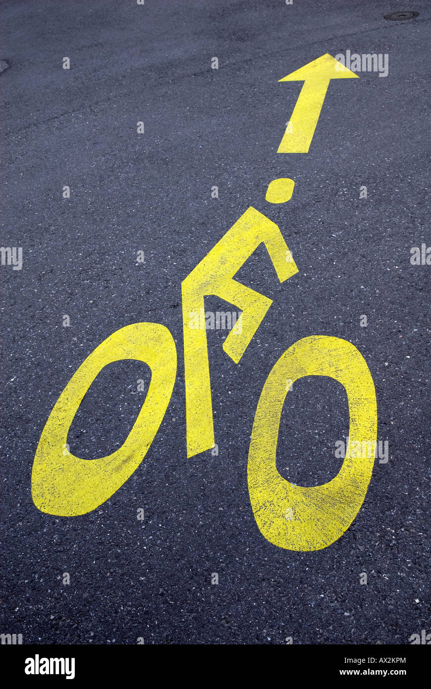 Tarmac signage hi-res stock photography and images - Alamy