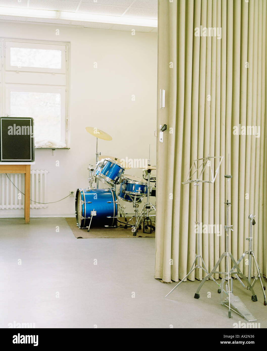 Music practice room Stock Photo - Alamy