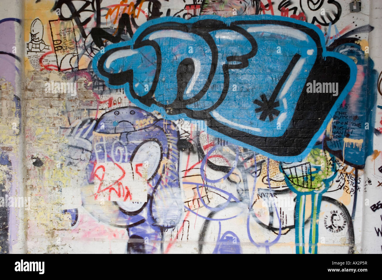 Messy grafitti hi-res stock photography and images - Alamy