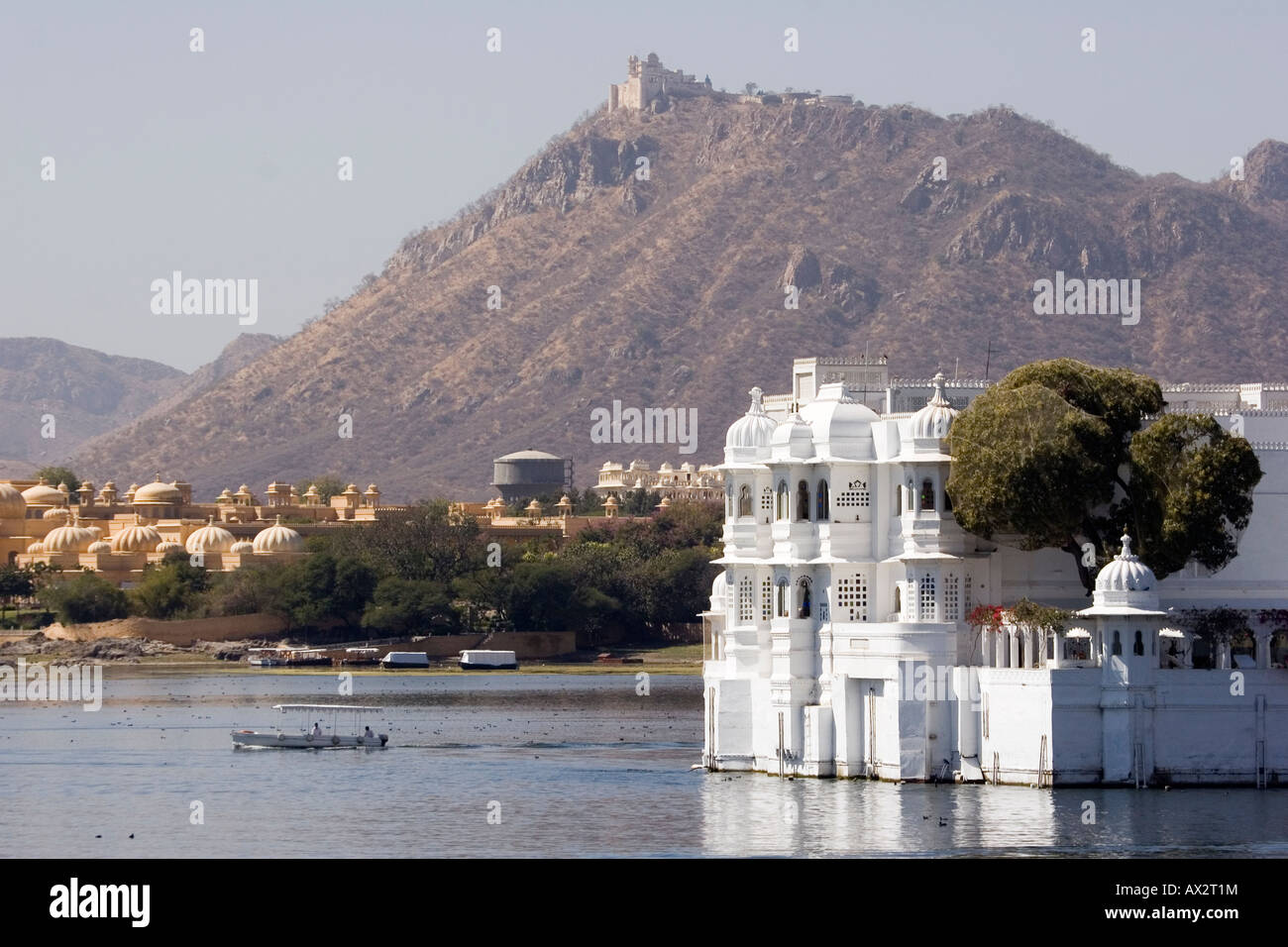 Lake Palace Udaipur Rajasthan India Stock Photo - Alamy