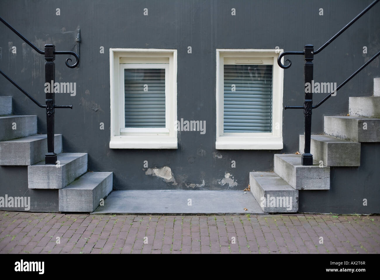 Left Right Symmetry High Resolution Stock Photography and Images - Alamy