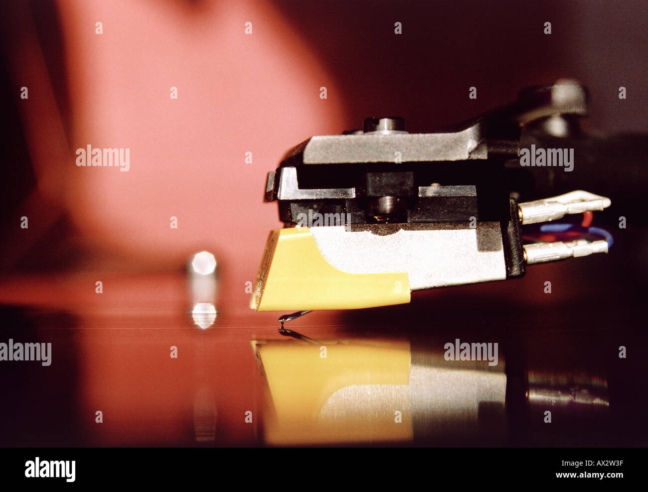 Record player arm hi-res stock photography and images - Alamy