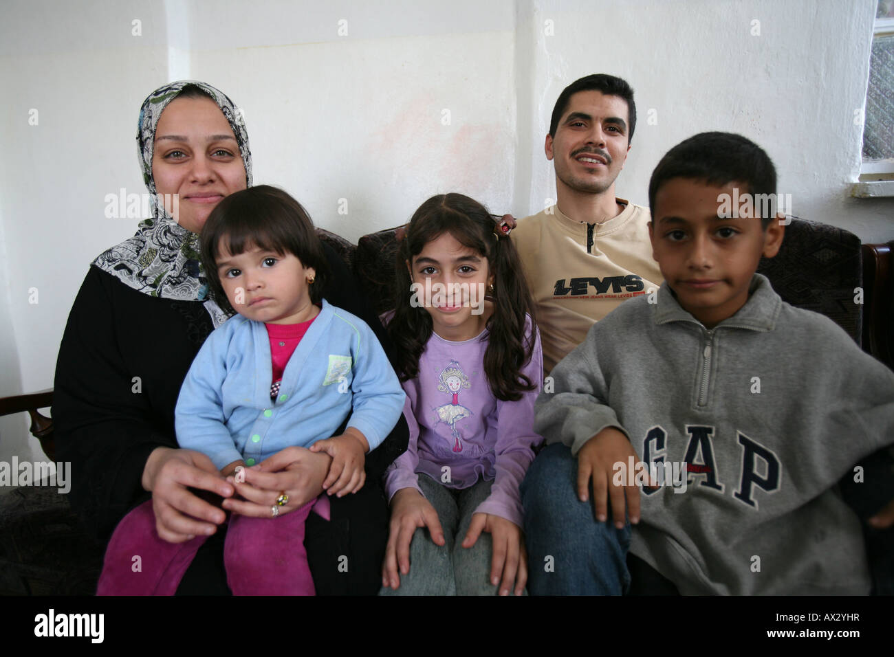 Iraqi family hi-res stock photography and images - Alamy