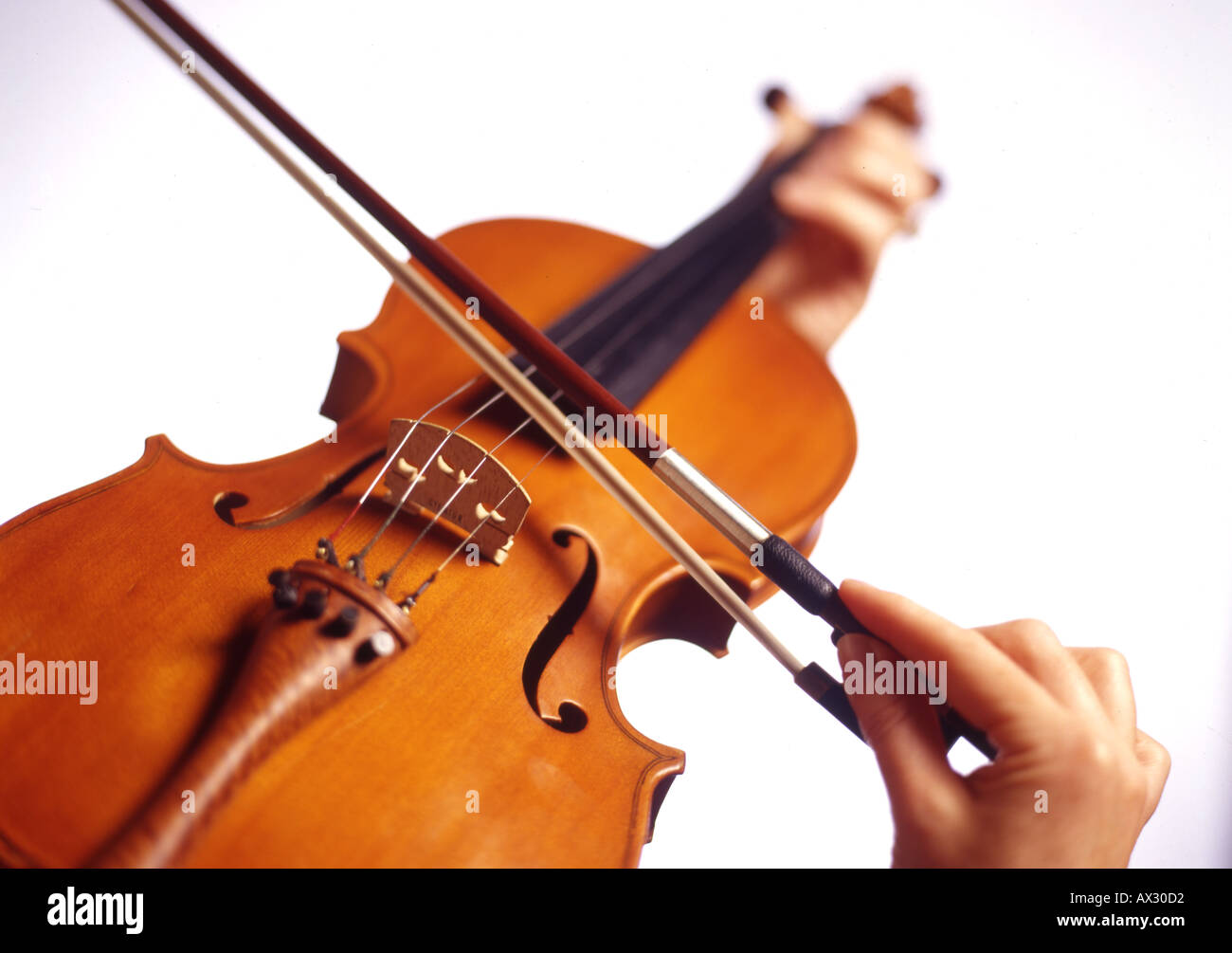 Violin hi-res stock photography and images - Alamy