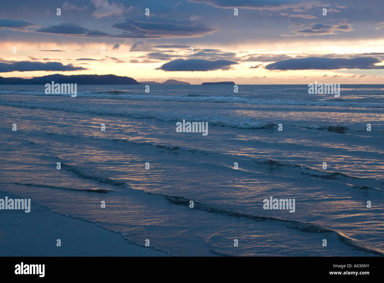 Wanganui beach hi-res stock photography and images - Alamy