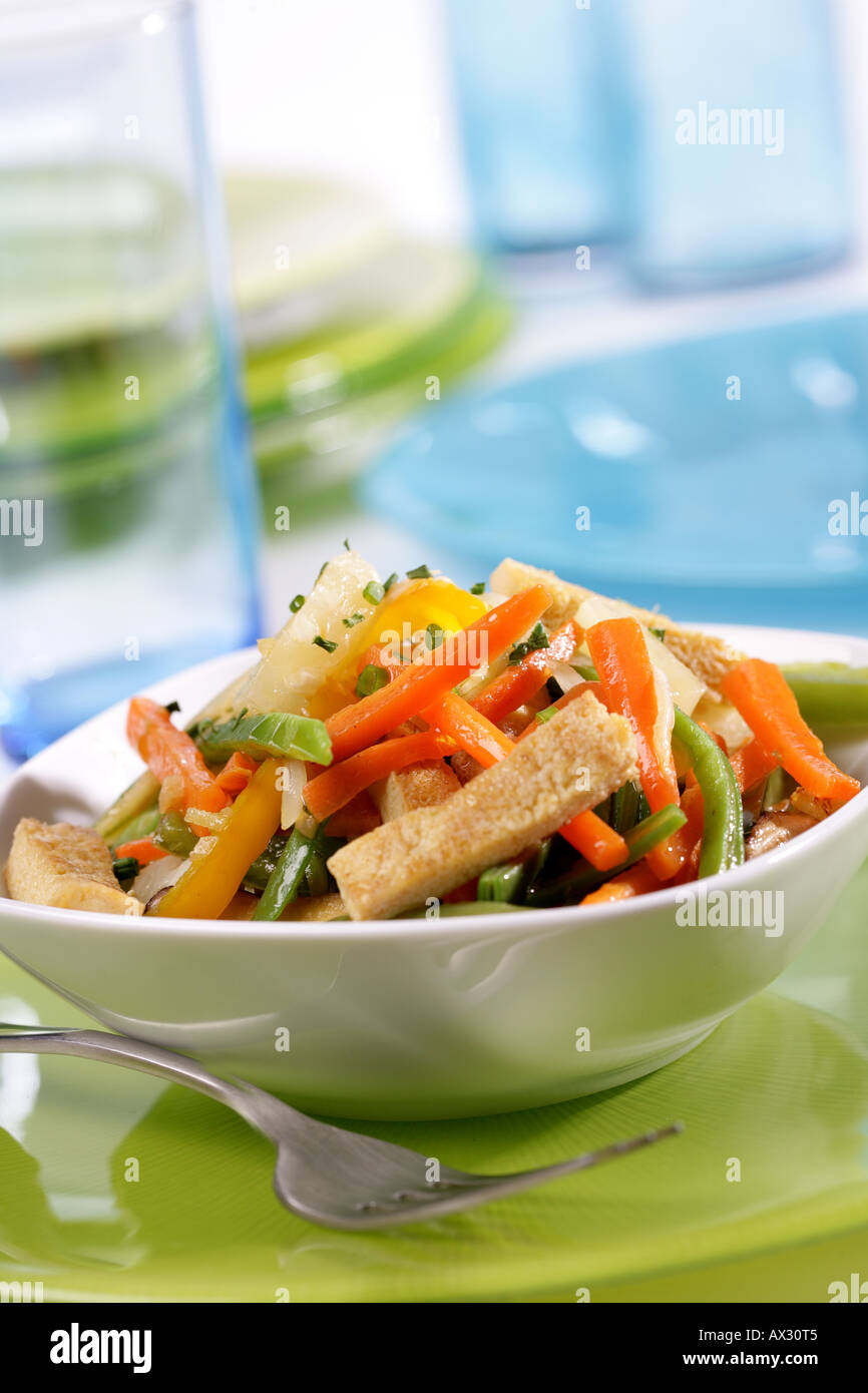 Stir fried wild mushrooms hi-res stock photography and images - Alamy
