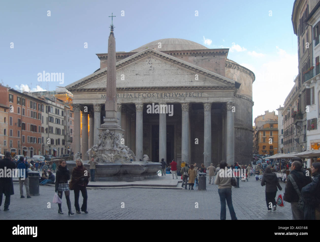 Piazza Della Rotonda and the Pantheon Rome Stock Photo - Alamy