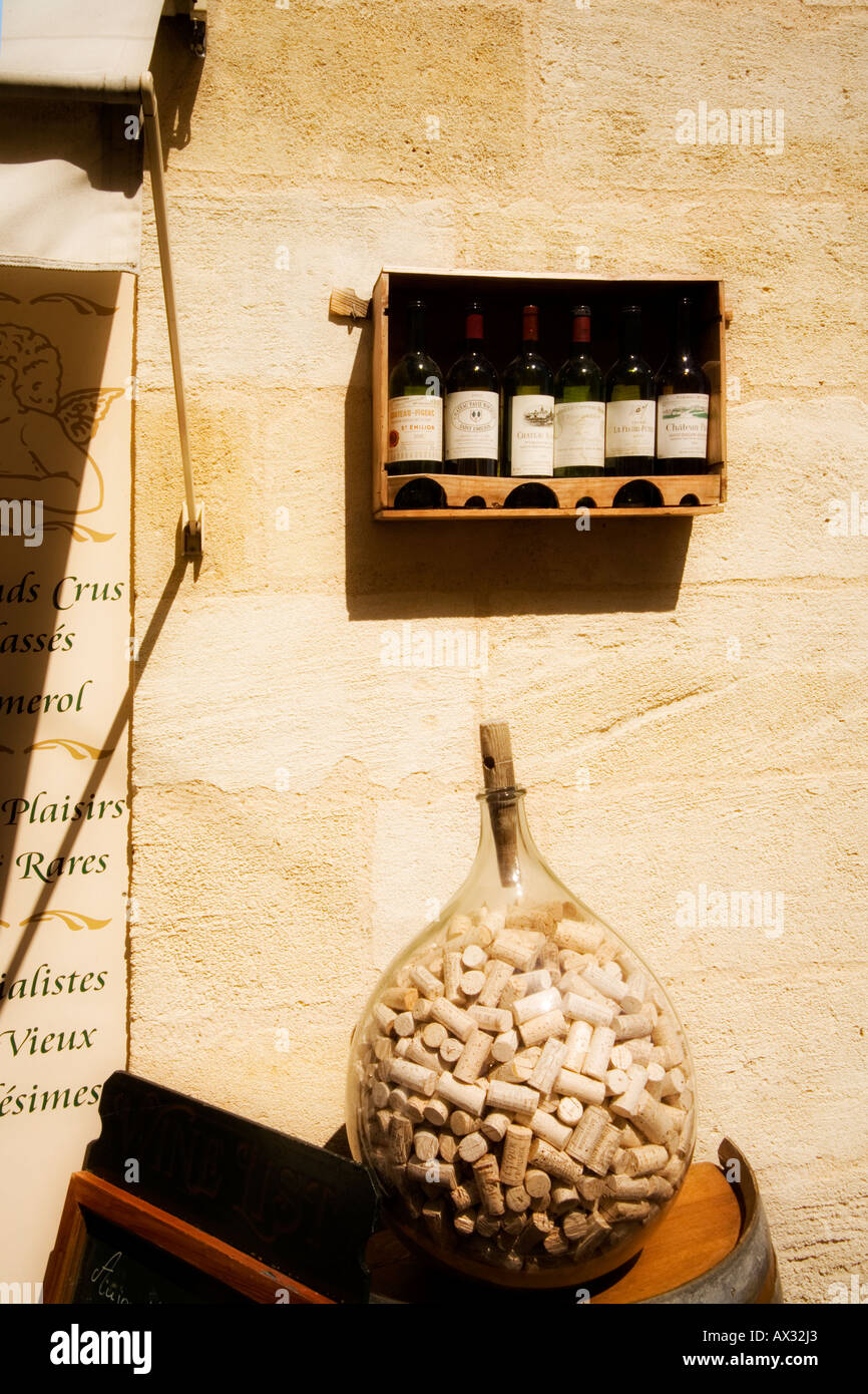 Wine store bordeaux saint emilion hi-res stock photography and images ...