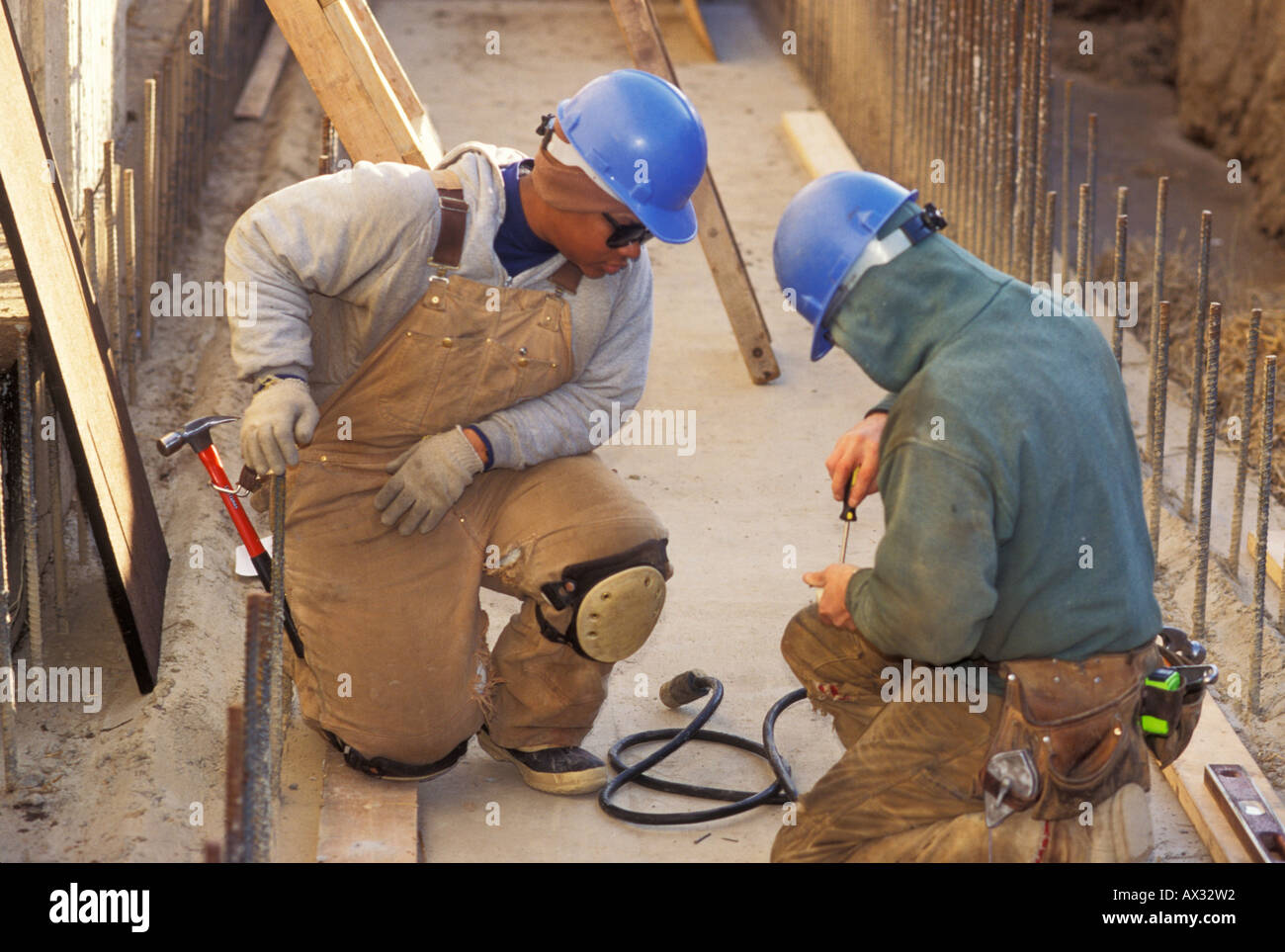 Construction apprentice diversity hi-res stock photography and images ...