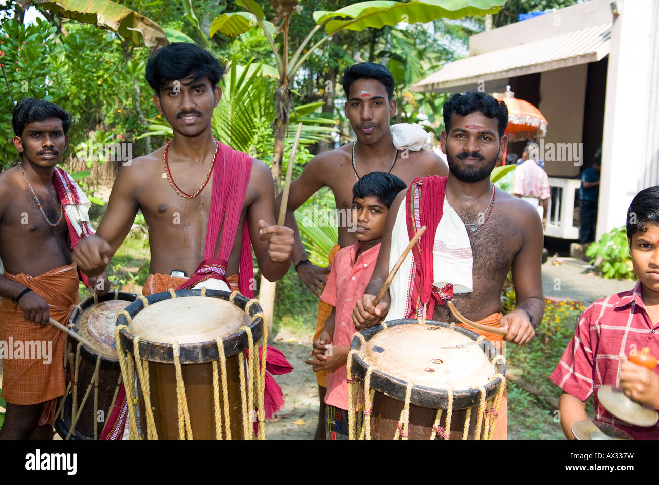 Musical instruments of kerala hi-res stock photography and images - Alamy