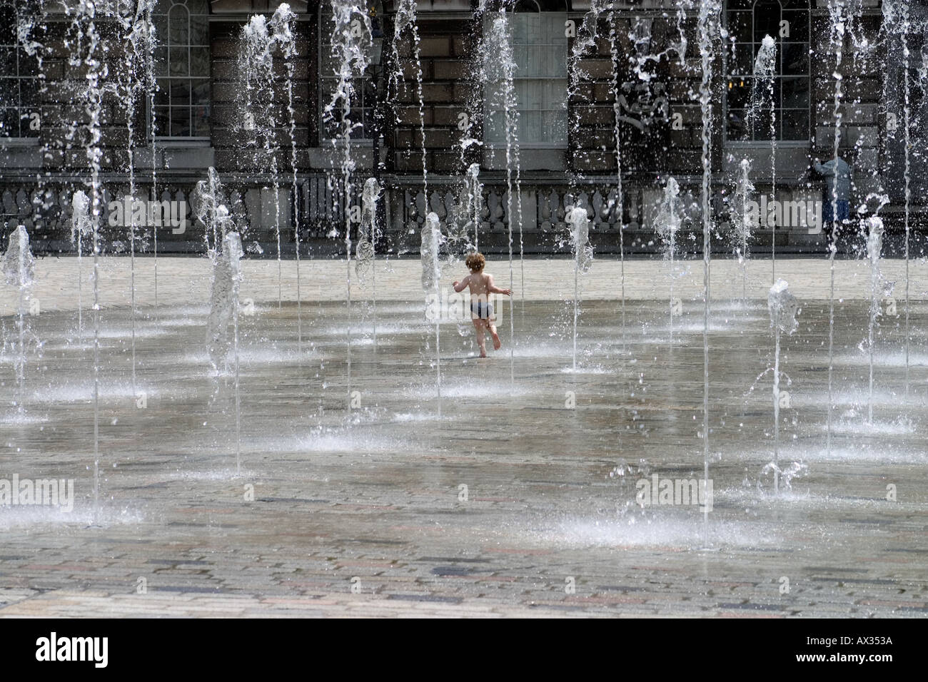 Fountain Court Somerset House London England UK Stock Photo - Alamy
