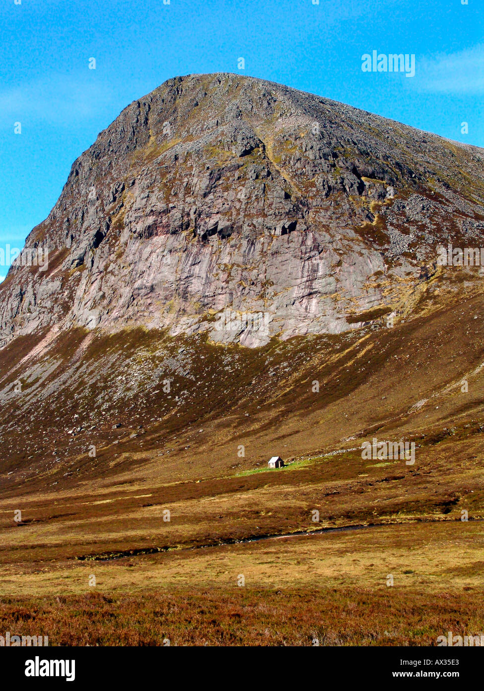 Corrour Bothy and Devil s Point Stock Photo - Alamy