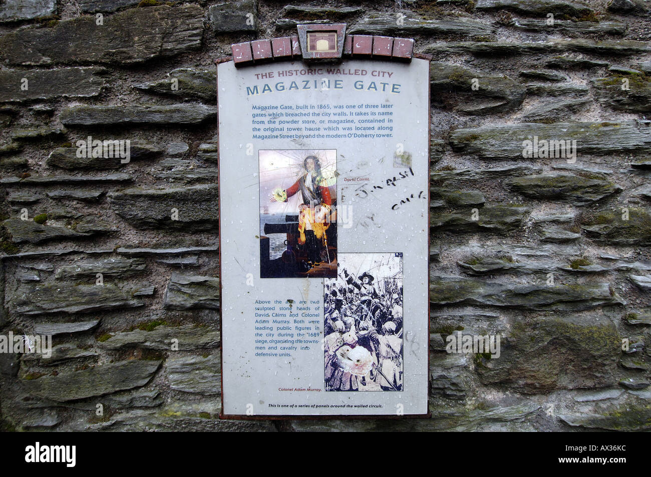 Derrys famous walls that withstood an historic seige in the 1600s ...