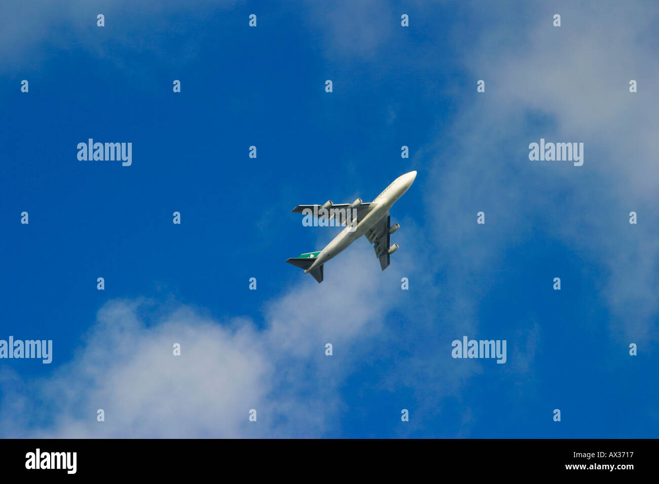 Jumbo Jet in Flight Stock Photo - Alamy