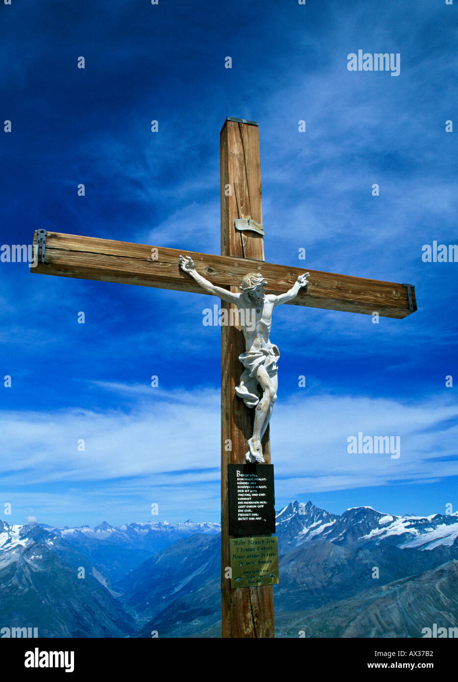Crucifix on top of Kleiner Matterhorn Swiss Alps Stock Photo - Alamy