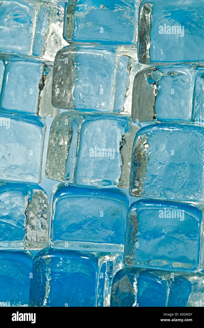 A large stack of ice cubes slowly melting Stock Photo - Alamy