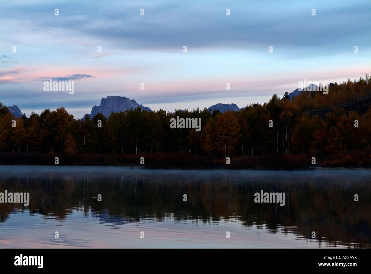 Oxbow Bend reflected in the snake river Grand Teton National Park ...