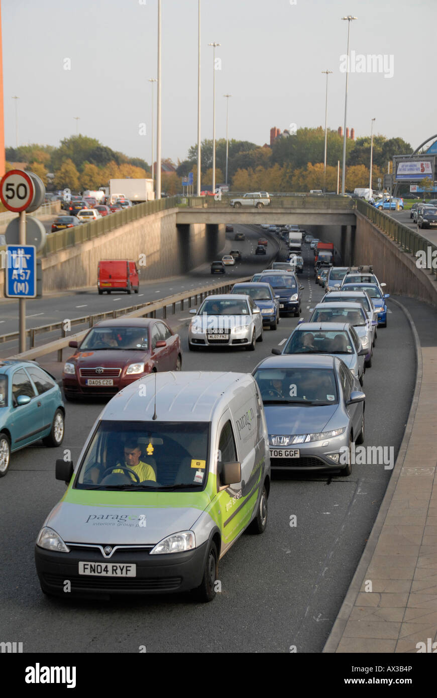Cars traffic road hi-res stock photography and images - Alamy