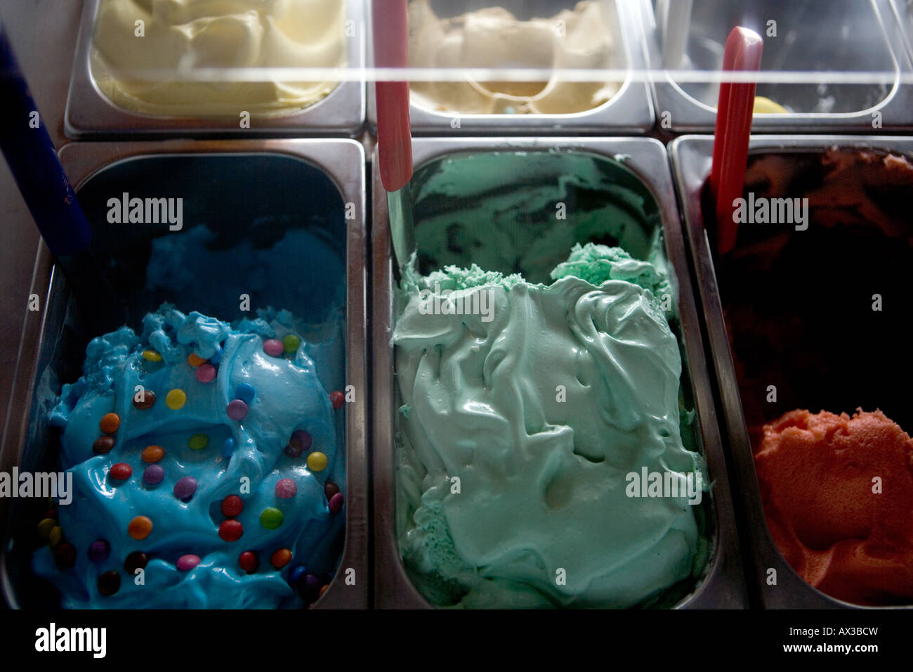 Coloured ice cream hi-res stock photography and images - Alamy