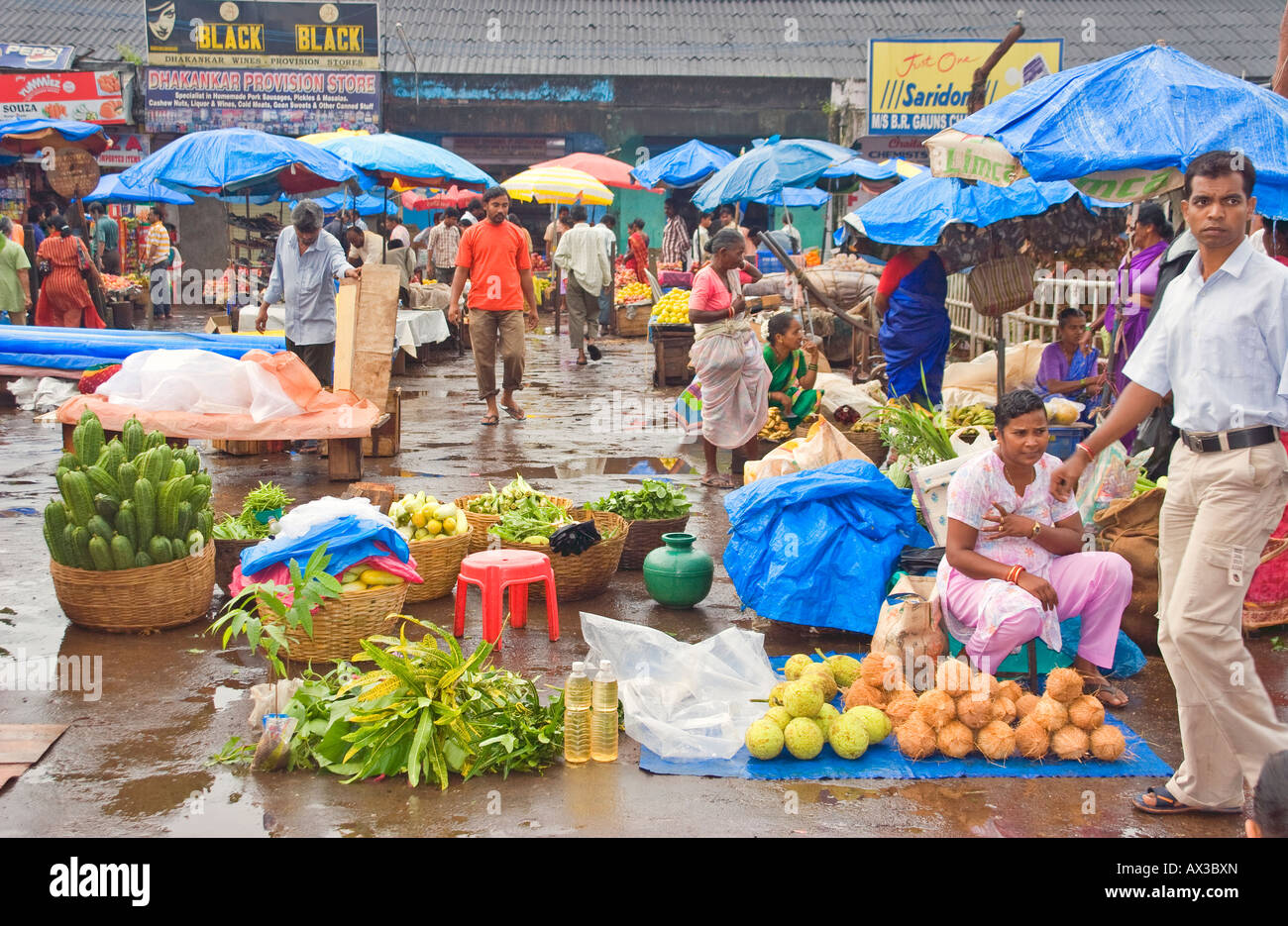 Mapusa market in monsoon Stock Photo - Alamy