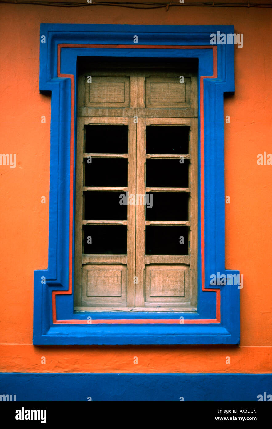 Window in colonial style house in Colombian town Stock Photo - Alamy