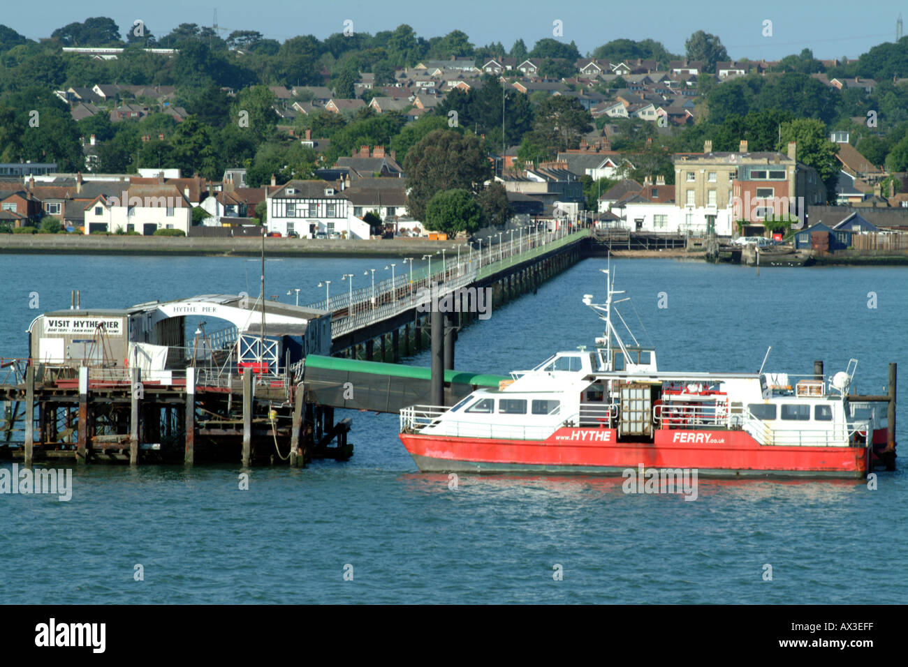 Hythe ferry pier railway southampton hi-res stock photography and ...