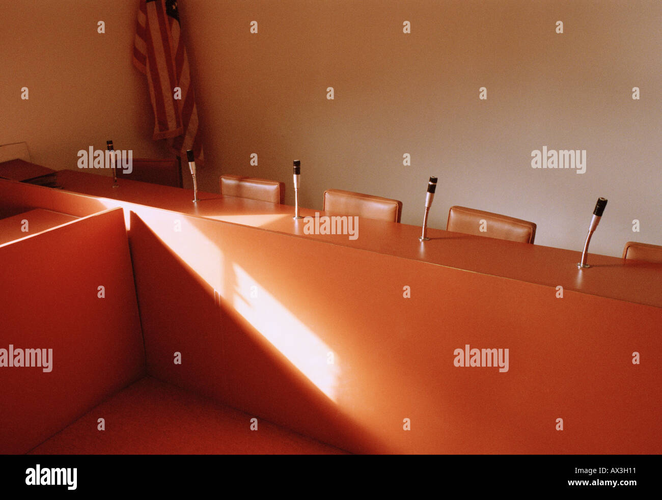 Empty court room table Stock Photo - Alamy