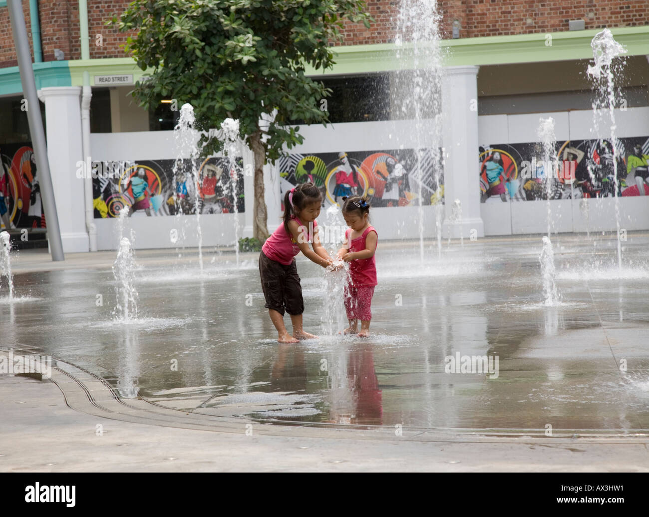 Clarke Quay Water Fountain, Singapore Stock Photo - Alamy