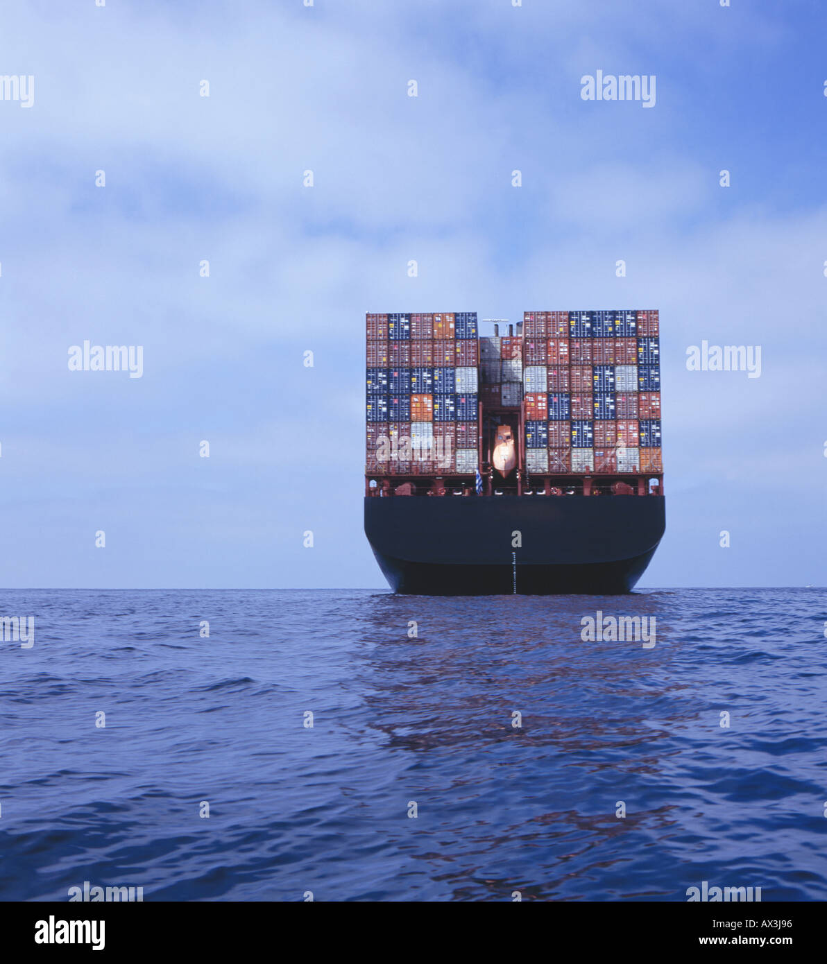 Cargo ship transporting containers Stock Photo - Alamy