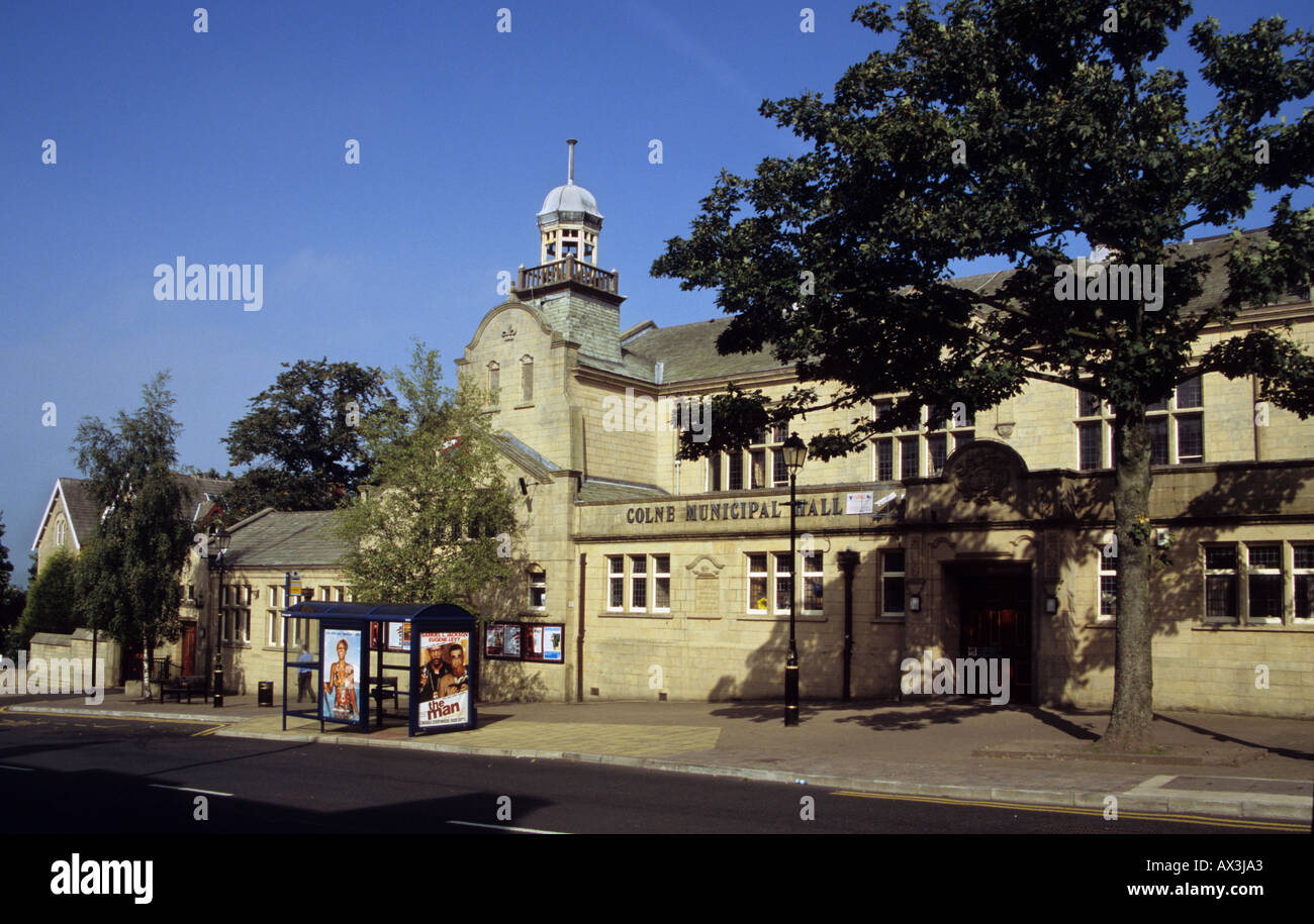 Colne town hall hi-res stock photography and images - Alamy