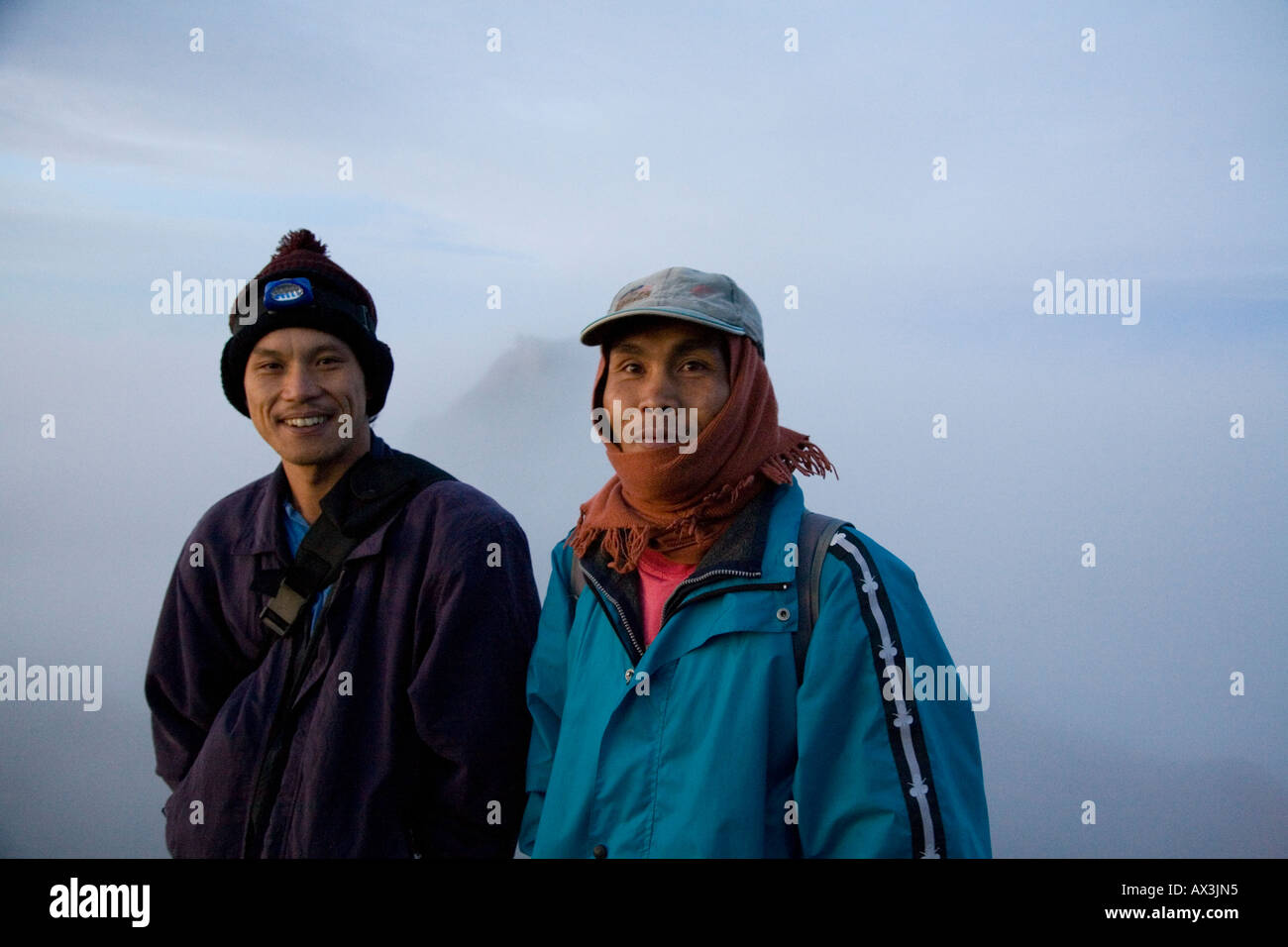 Porter and Guides, Trekking Mt Kinabalu in Kinabalu National Park, Kota ...