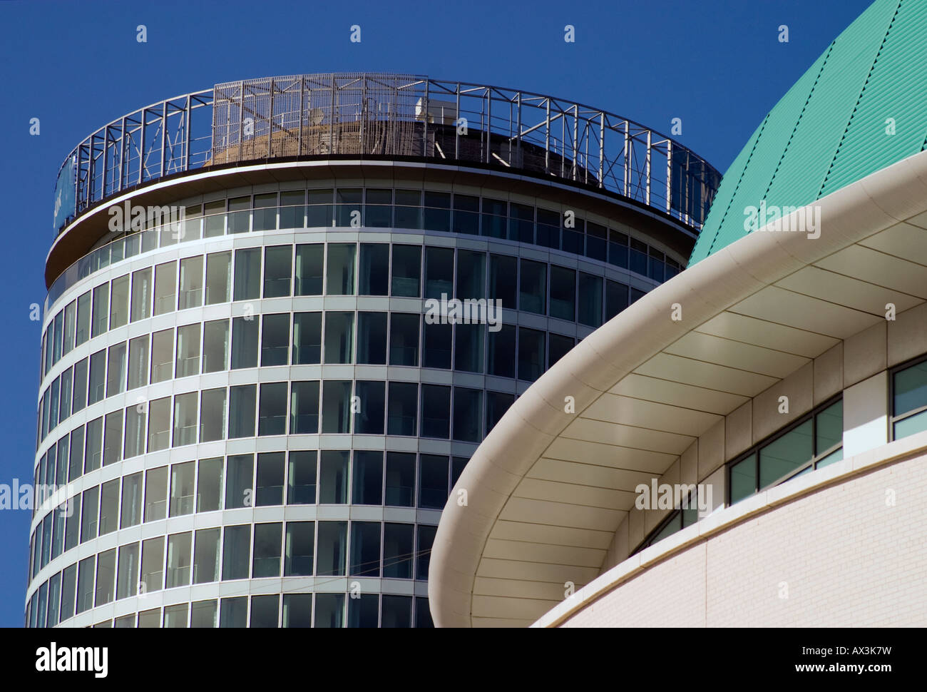 Modern birmingham city centre architecture hi-res stock photography and ...