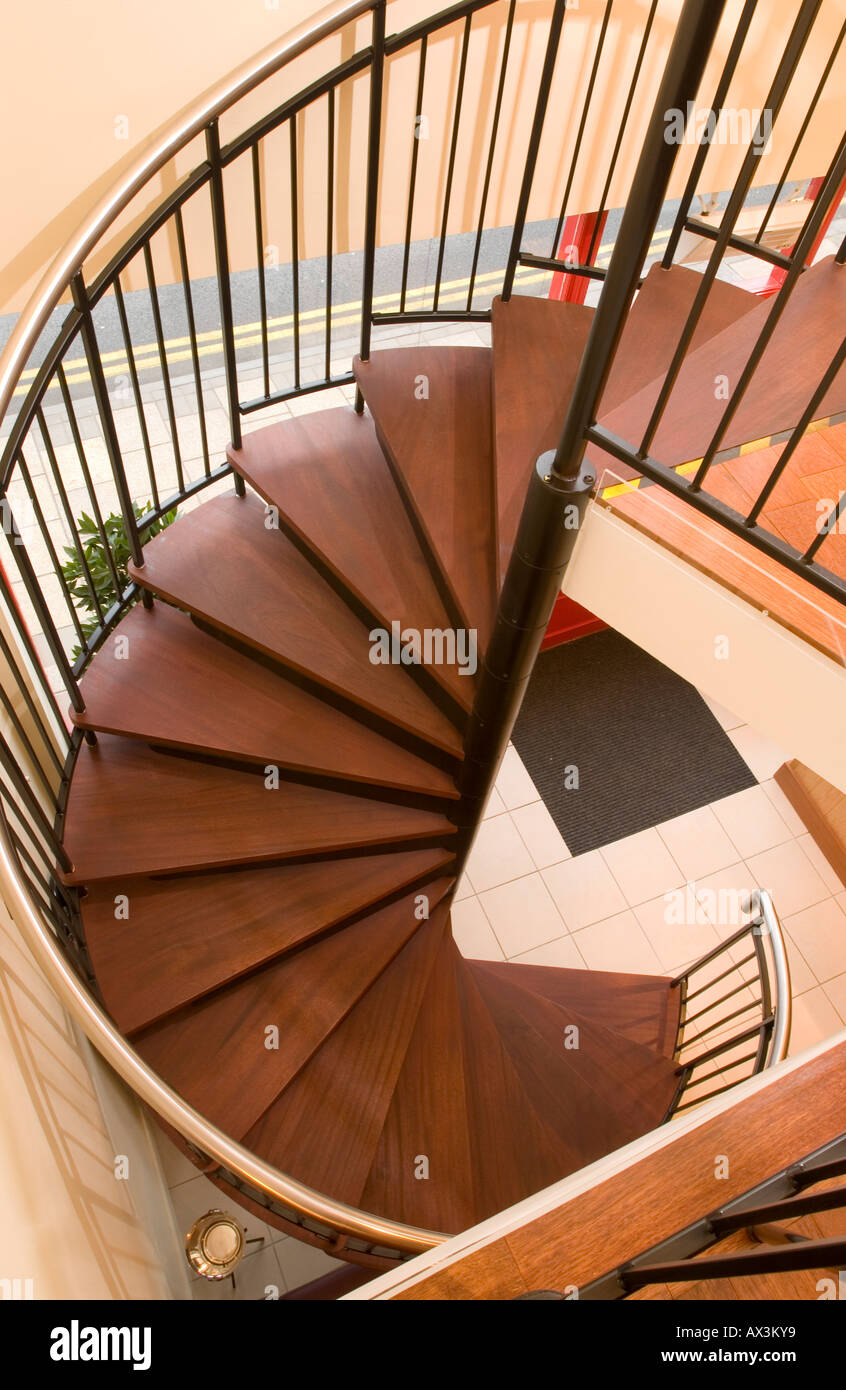 First floor level hi-res stock photography and images - Alamy