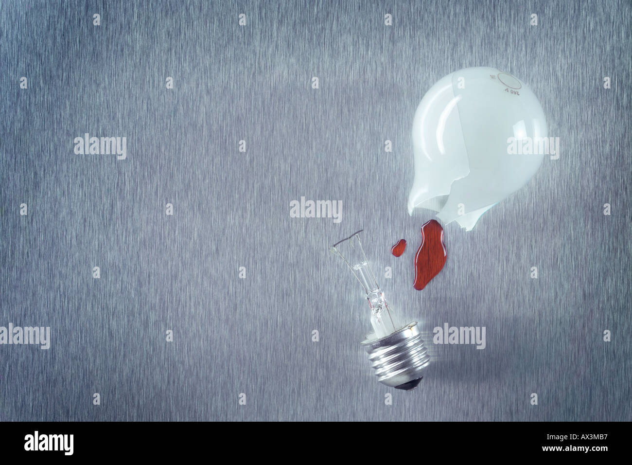 Smashed light bulb hi-res stock photography and images - Alamy