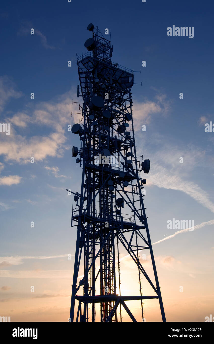 Telephone mobile radio mast uk hi-res stock photography and images - Alamy