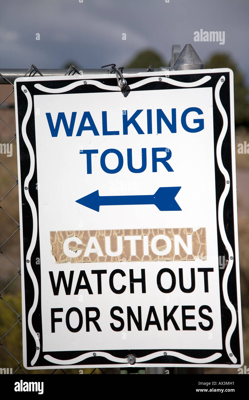 Take notice hi-res stock photography and images - Alamy