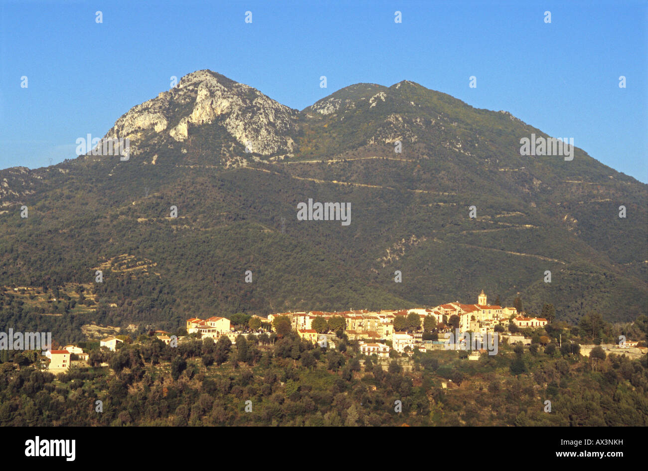 Castellar france hi-res stock photography and images - Alamy