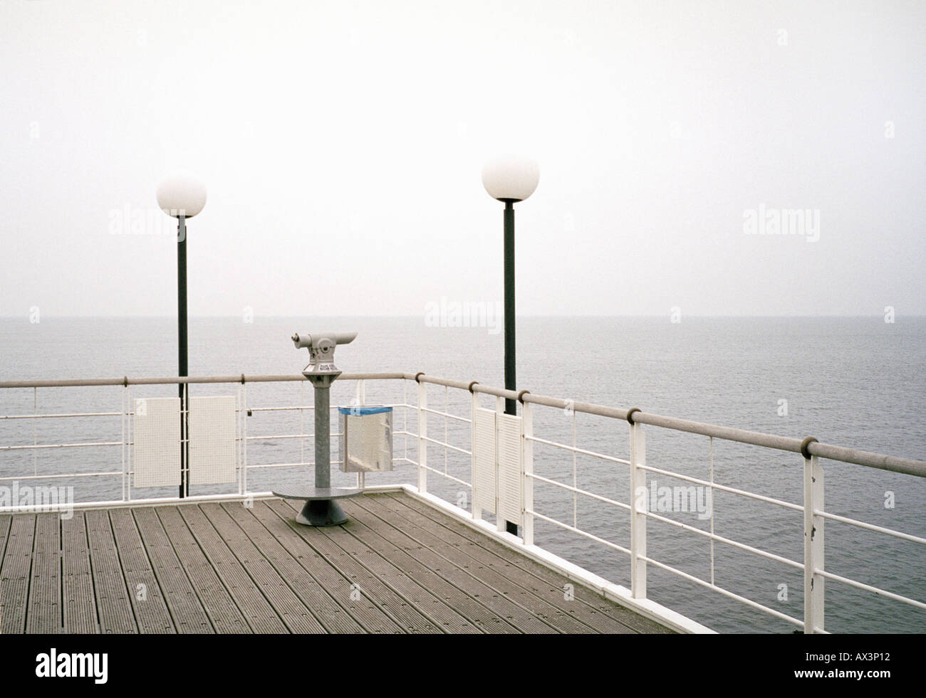 Corner of pier Stock Photo - Alamy