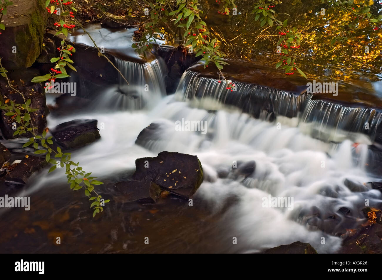 Water waterfall white hi-res stock photography and images - Alamy