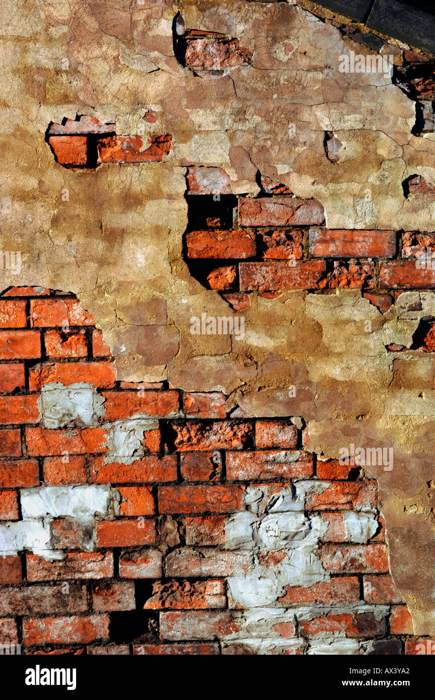Crumbling wall render hi-res stock photography and images - Alamy