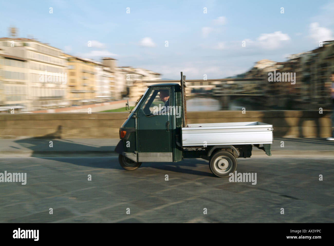 Piaggio truck hi-res stock photography and images - Alamy