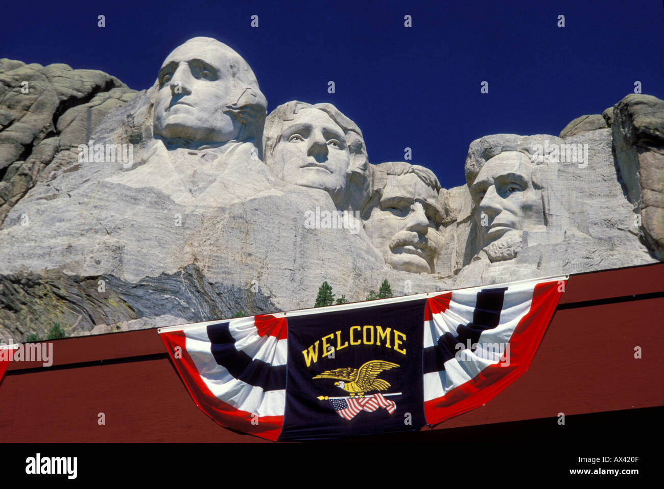 Welcome faces hi-res stock photography and images - Alamy