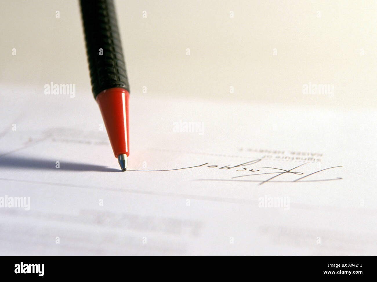 Signature glasses hi-res stock photography and images - Alamy