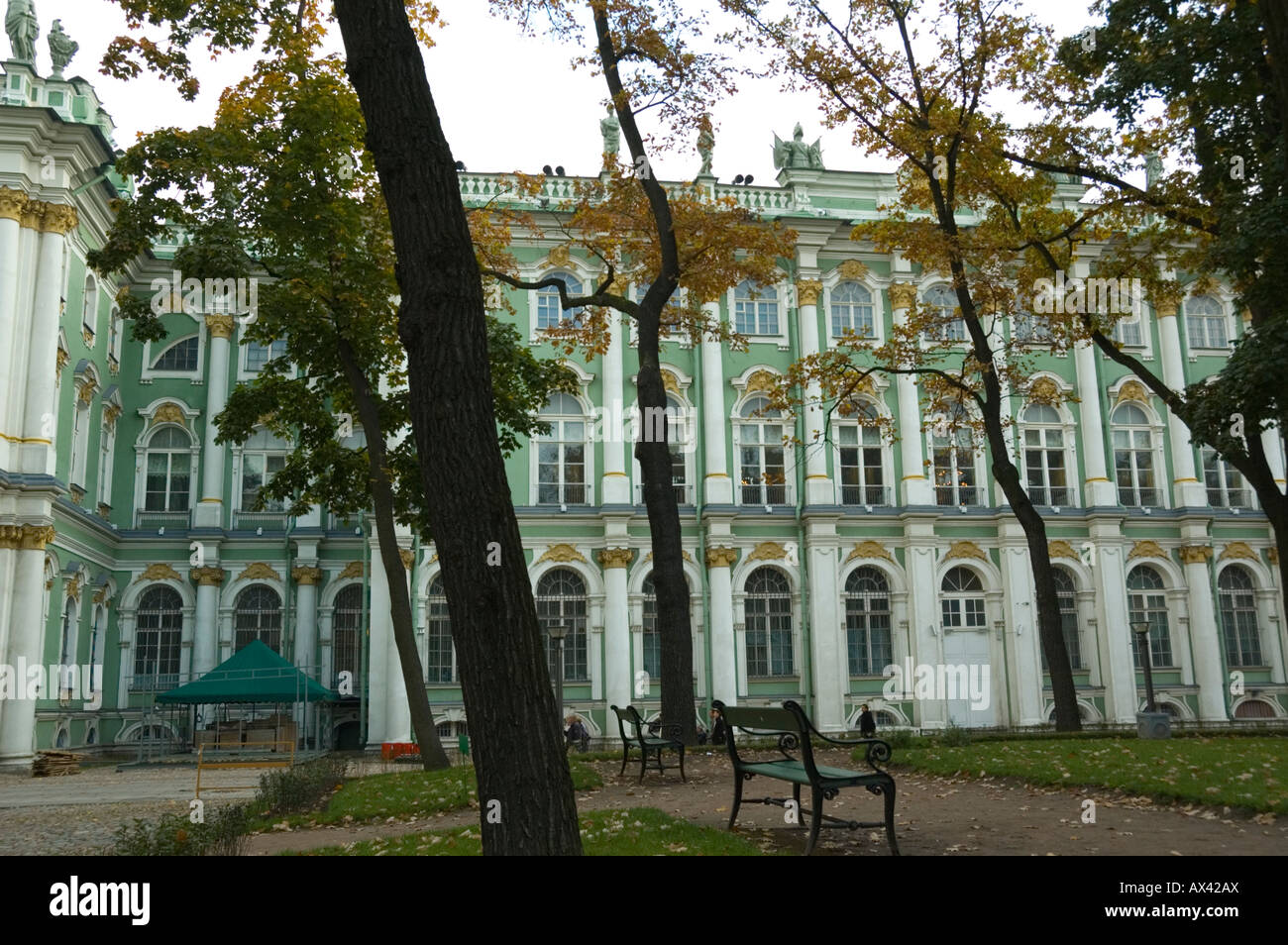 Ermitaz petersburg hi-res stock photography and images - Alamy