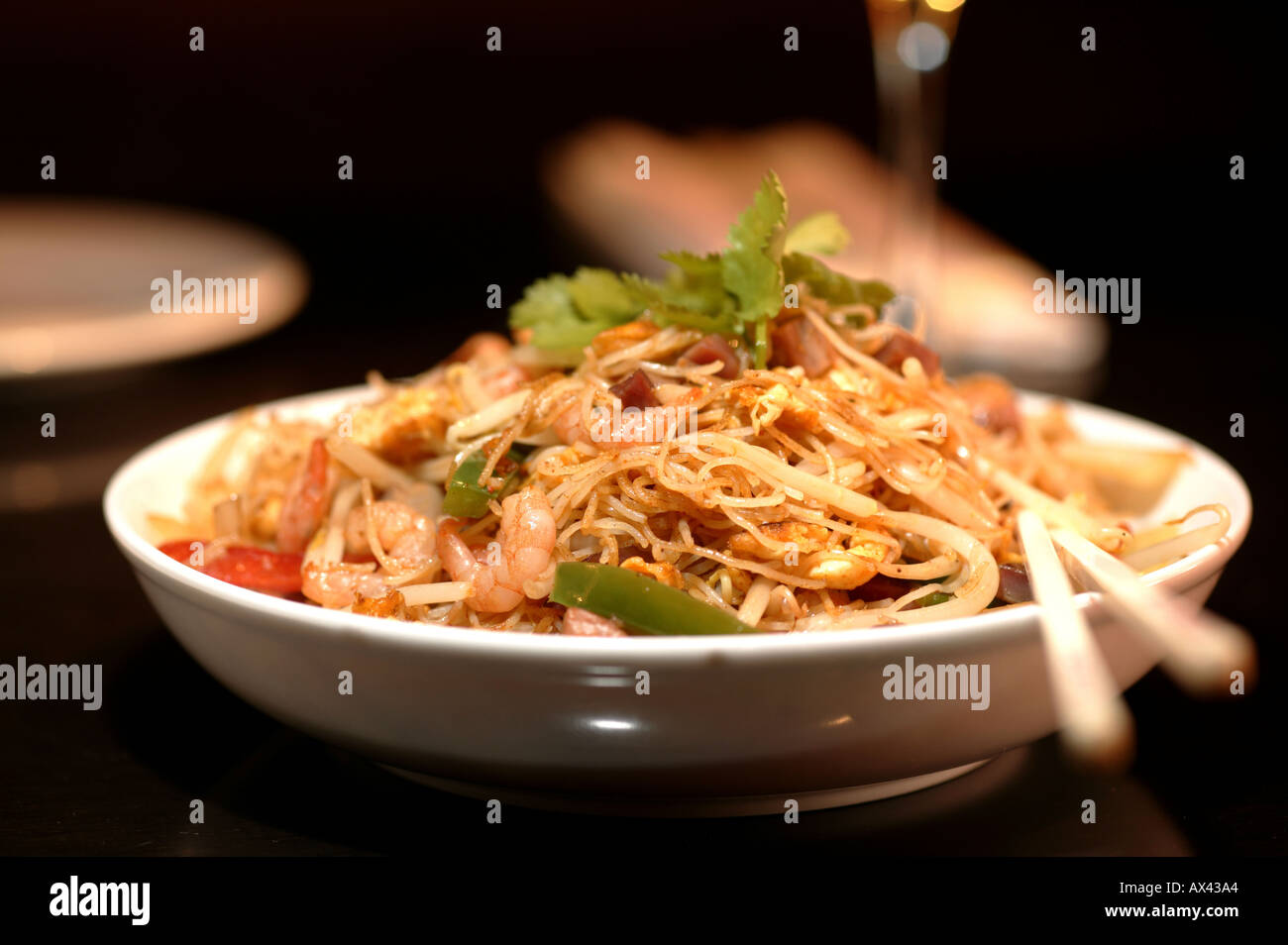 Chow mein box hi-res stock photography and images - Alamy