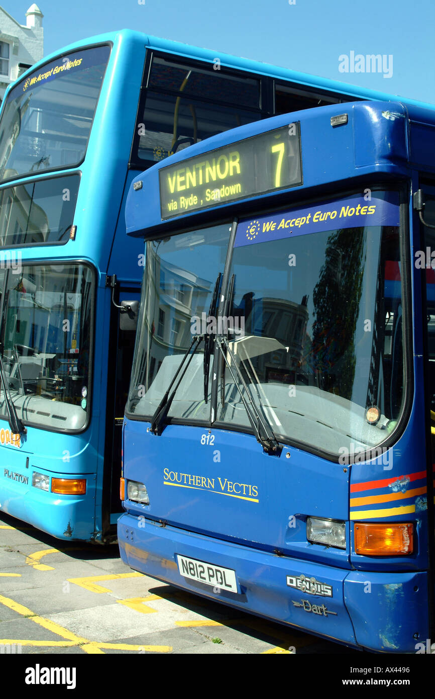 Euro Notes Accepted sign on Isle of Wight Bus Southern England UK Stock ...