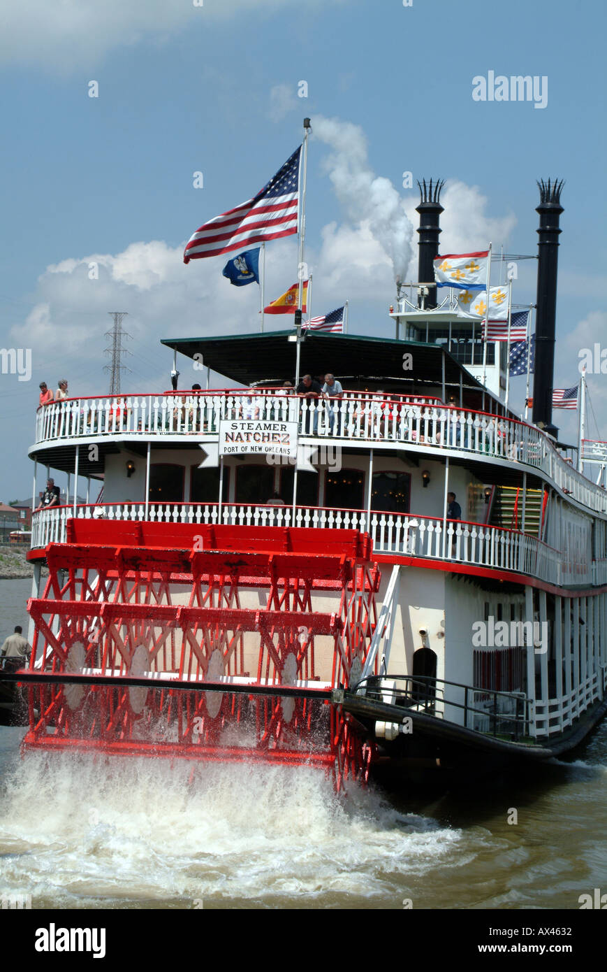 Paddle steamer natchez hi-res stock photography and images - Alamy