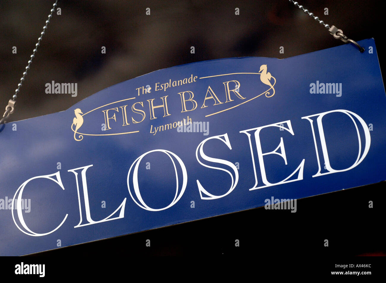 generic british fish and chip shop signs saying closed Stock Photo - Alamy