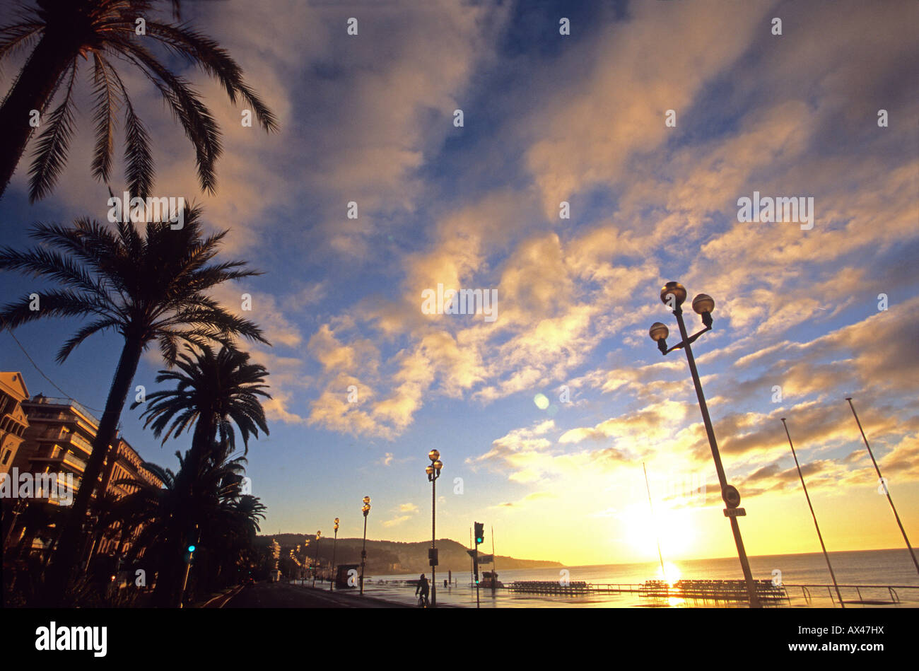 Sunrising to the Promenade des Anglais Nice Alpes-MAritimes 06 cote d ...